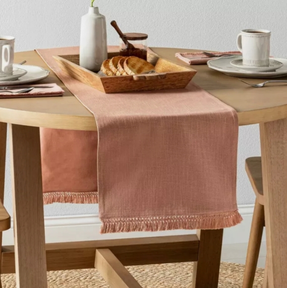 Magnolia | Dining | Joanna Goanna Hearth Hand Magnolia Table Runner New ...